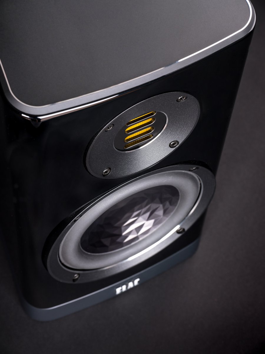 Elac Vela BS403 boekenplank speaker - iEar'